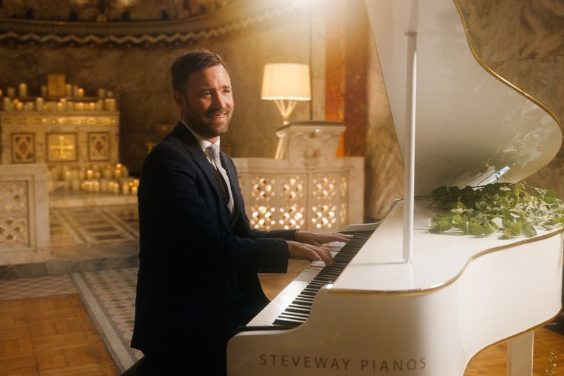 Michael Raggatt, Pianist - Tie the Knot - Camden Council